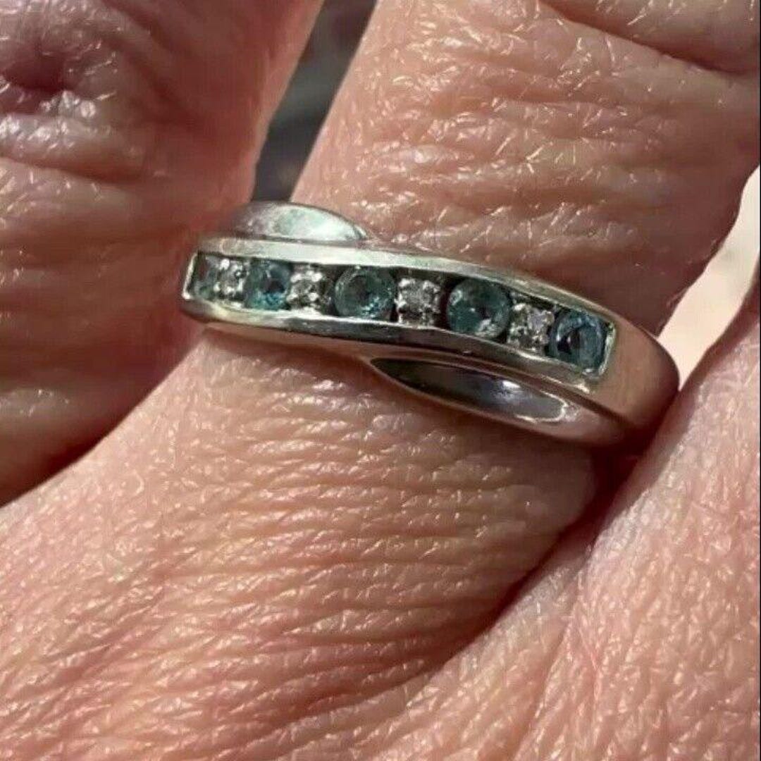 9ct White Gold Blue Topaz and Diamond Crossover Ring UK Ring Size N 1/2 ...