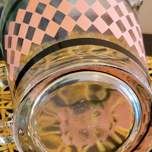 Awesome Hazel Atlas Harlequin Argyle Pink Heavy-duty 64oz Ice Lip ...