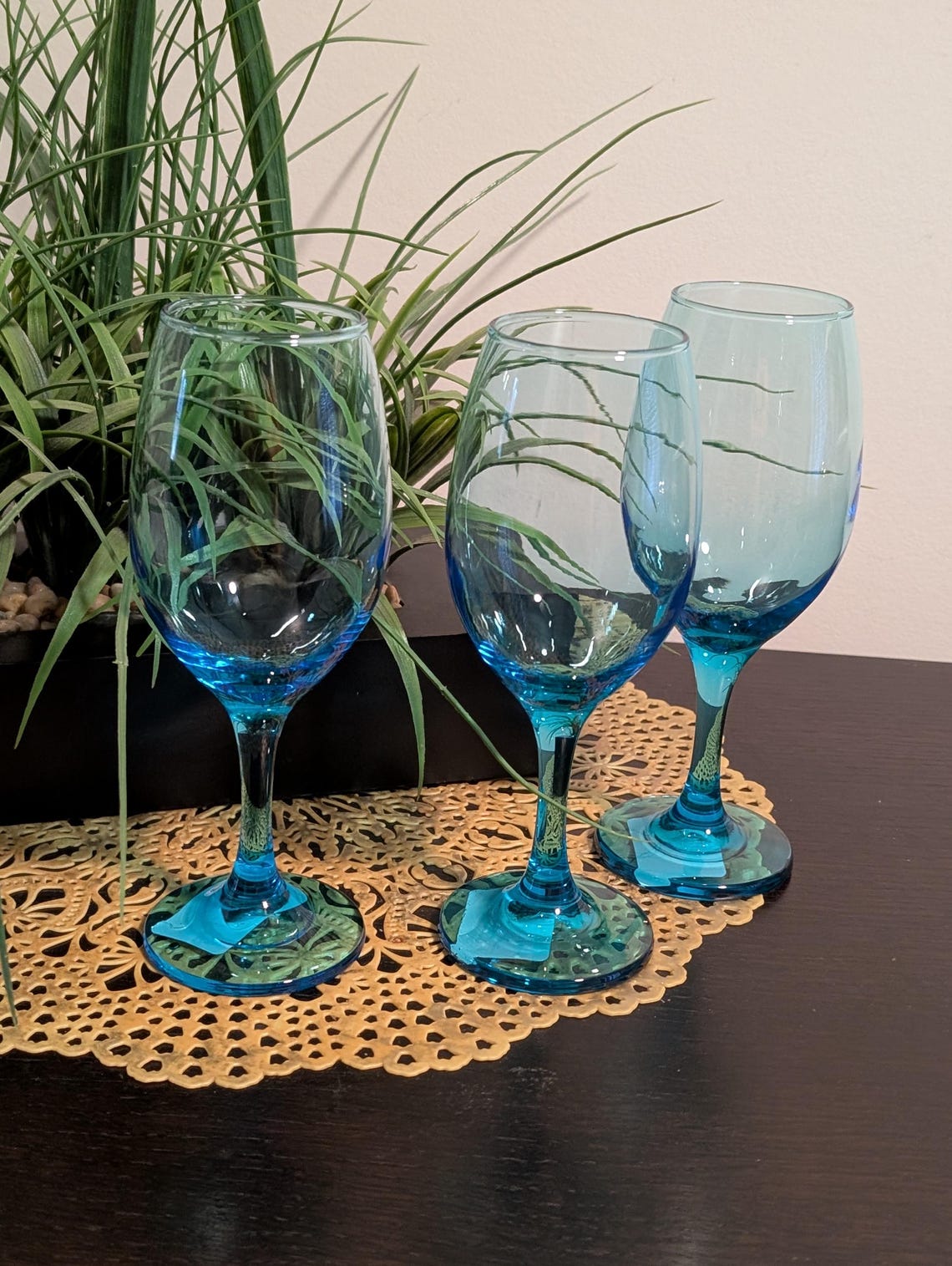 Awesome Cristar Rioja Electric Blue 13oz Water Goblet Set of 3 ...