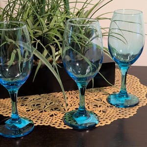 Awesome Cristar Rioja Electric Blue 13oz Water Goblet Set of 3 ...