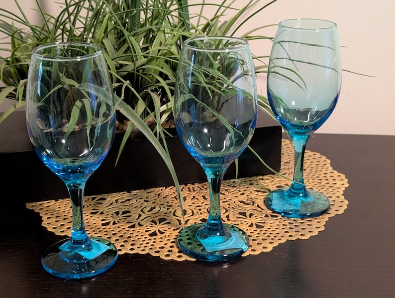 Awesome Cristar Rioja Electric Blue 13oz Water Goblet Set of 3 ...