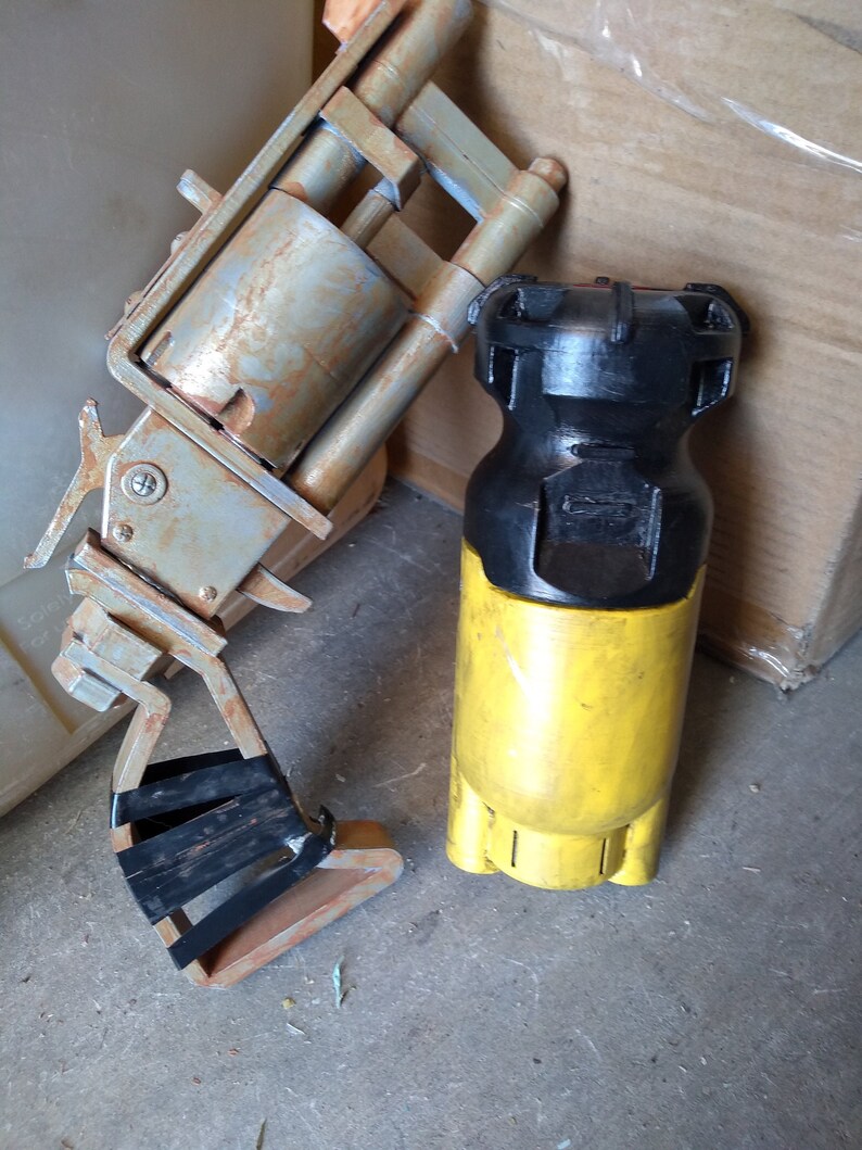 Fallout Fusion Core Prop - Etsy