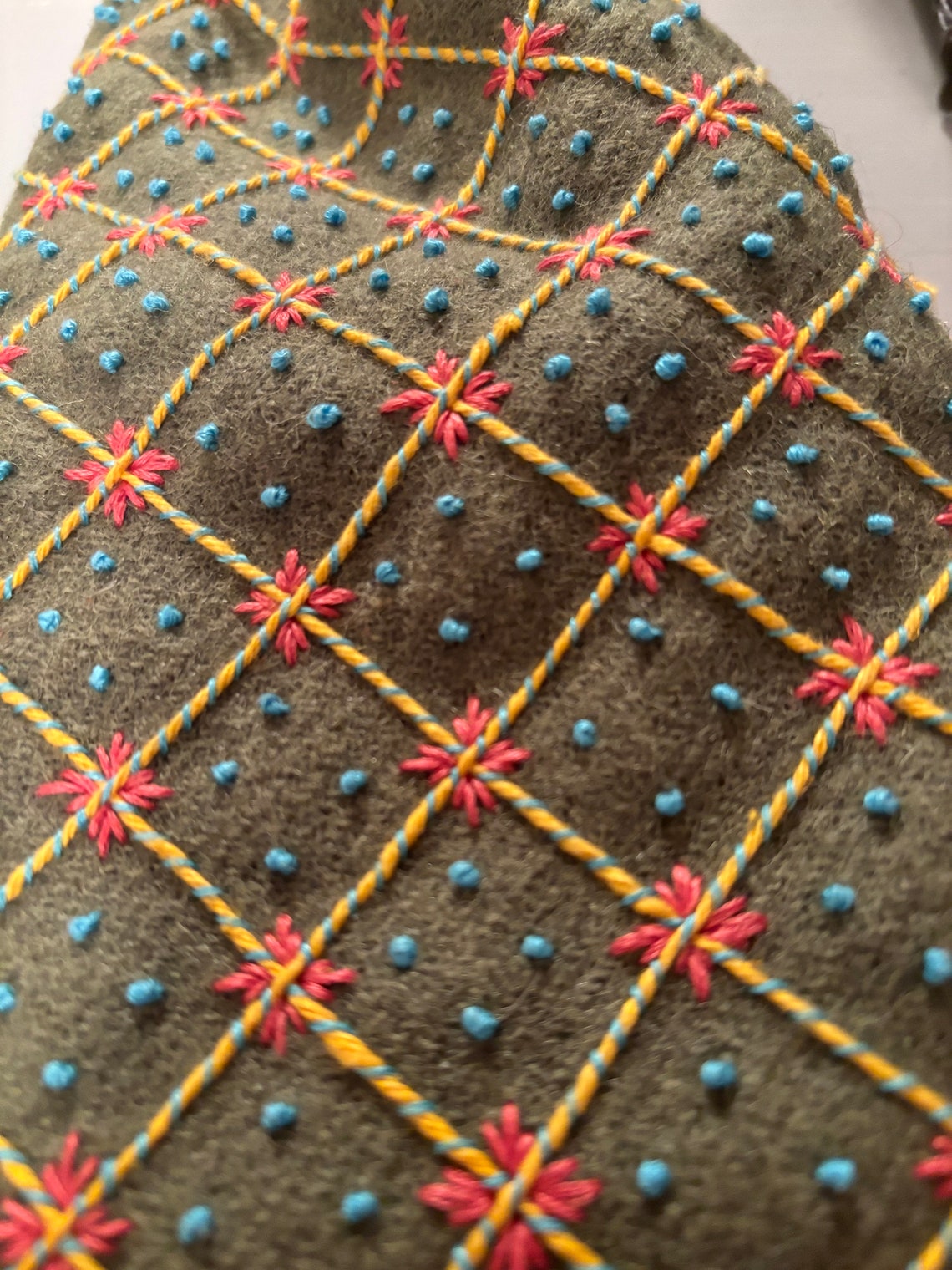 Embroidered Medieval Drawstring Purse - Etsy