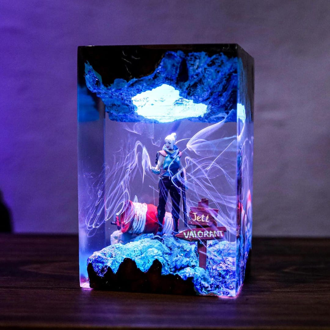 Valor.ant Jett Custom Resin Lamp, Resin Creations Art, Nigh Light, Birthday Gift, Christmas Gift ...