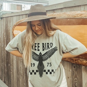 Freebird Graphic Tee, Retro Vintage Inspired Tshirt, Boho Hippie Tee - Etsy