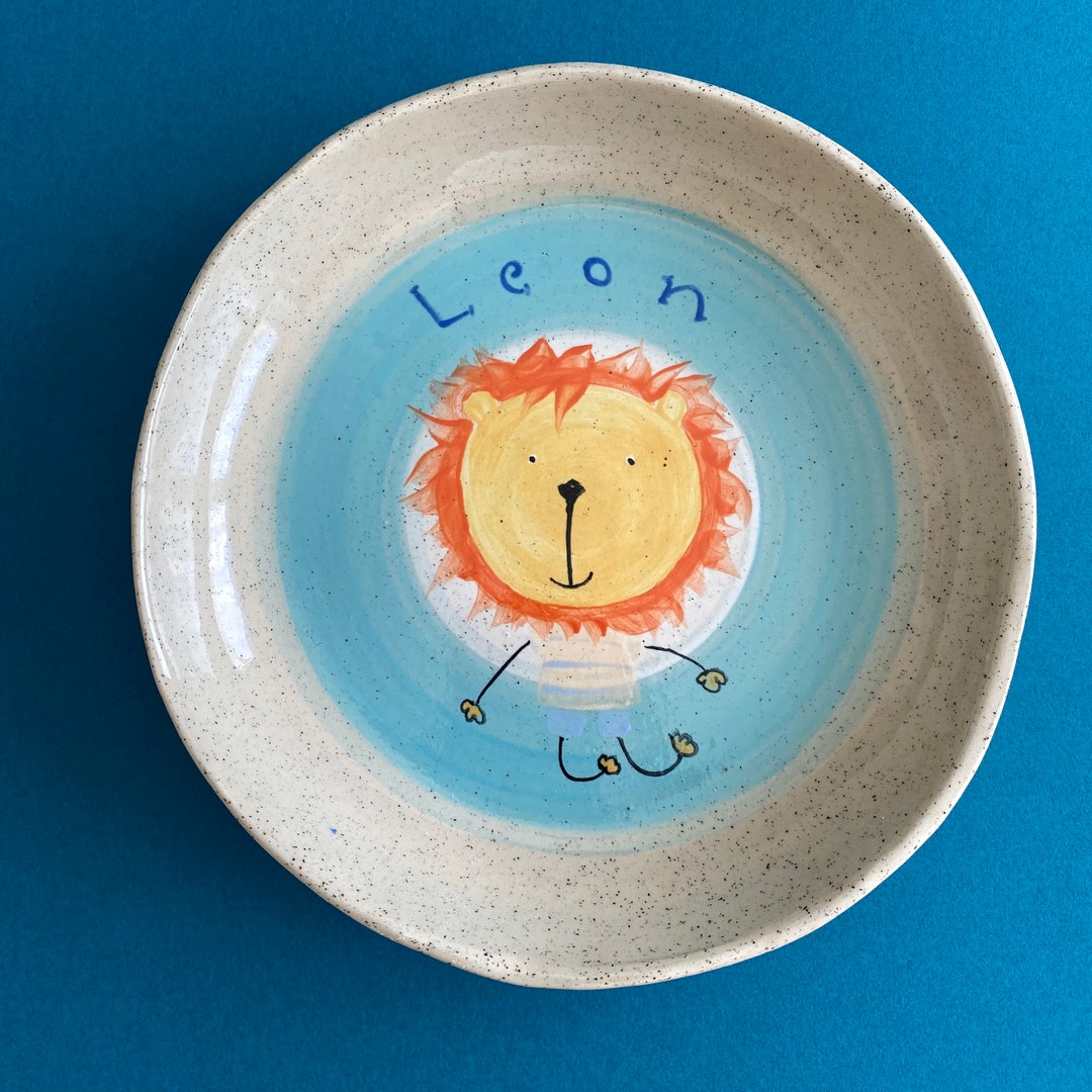 Personalisierter Kinderteller mit Löwe handgemacht und - Etsy Schweiz