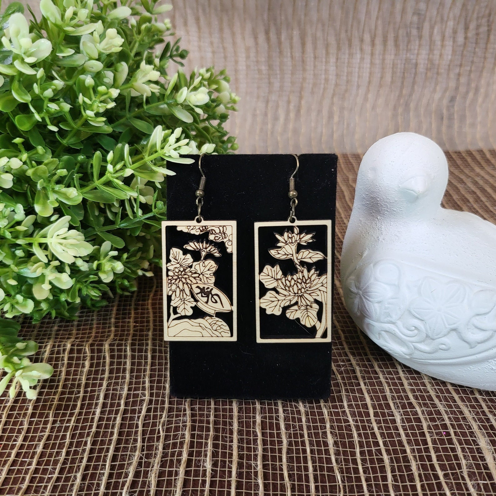 Hanafuda-style Earrings "september 1" Designed off of a Card Game From ...