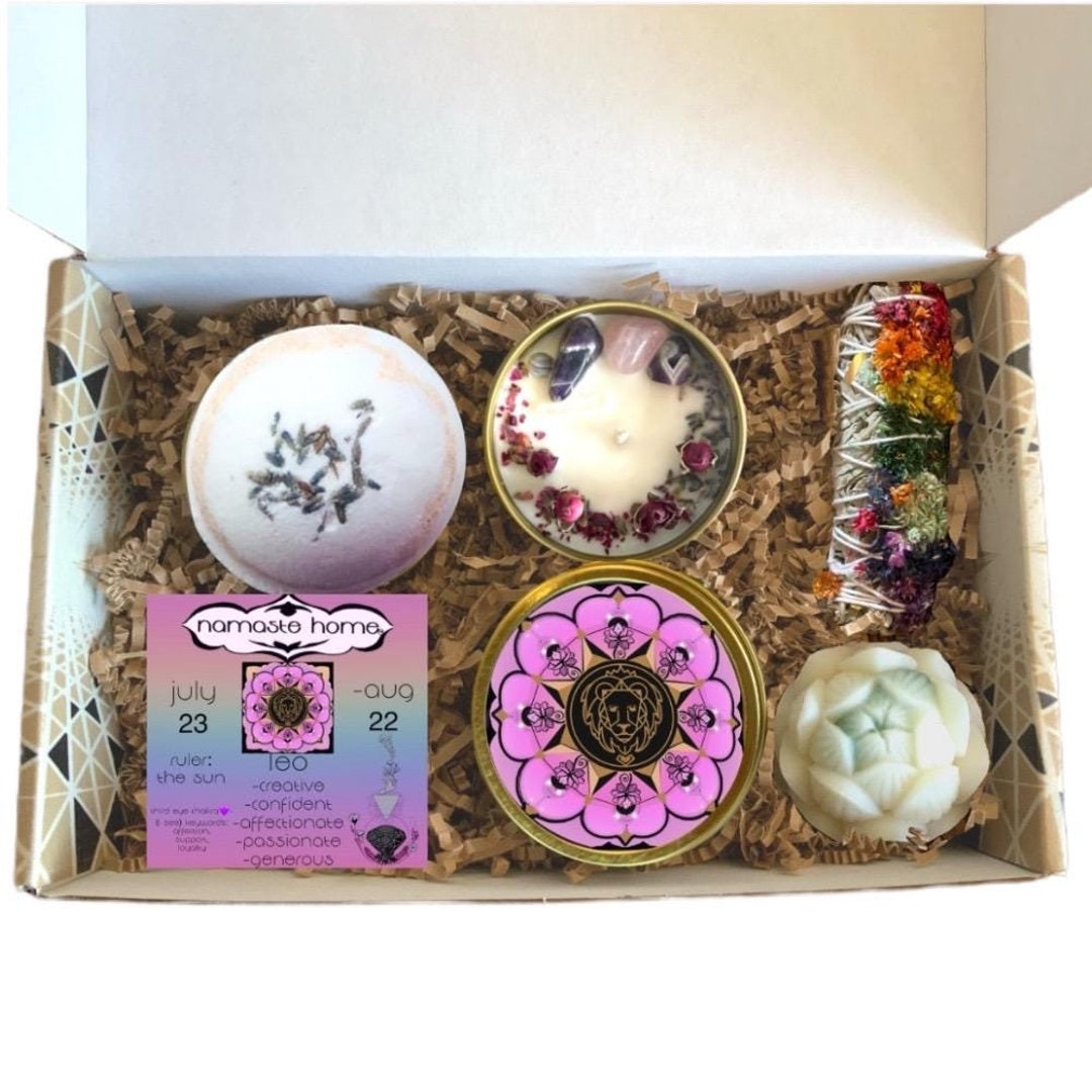 Leo Zodiac Gift Set: Aromatherapy Candle, Bath Bomb & Sage Smudge - Etsy