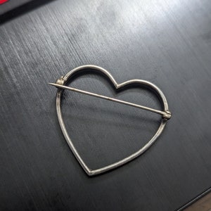 Women's Vintage Sterling Silver Medium Sized Heart Pin - Etsy
