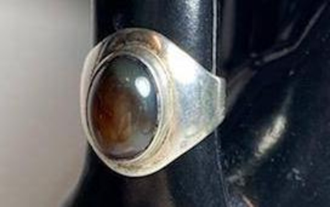 Israeli Sterling Silver Gemstone Ring - Timeless Unisex Piece, Size 8 ...