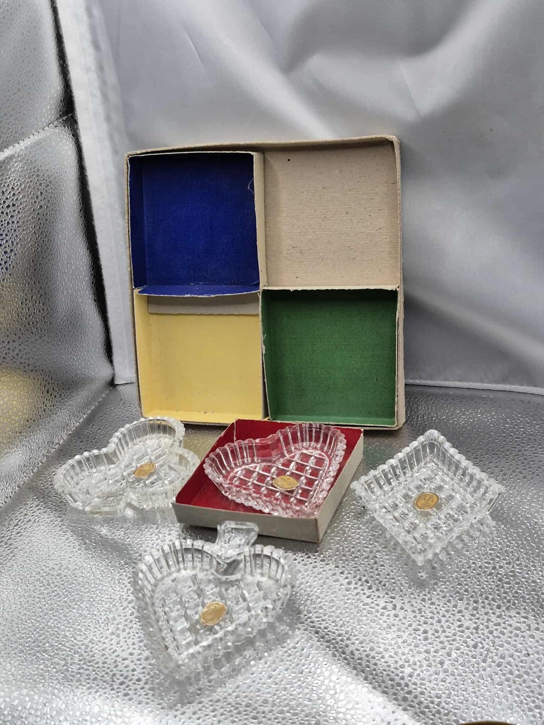 Vintage Poker / Card Player Gift - 4 Ashtray Set in Suits Bohemian ...