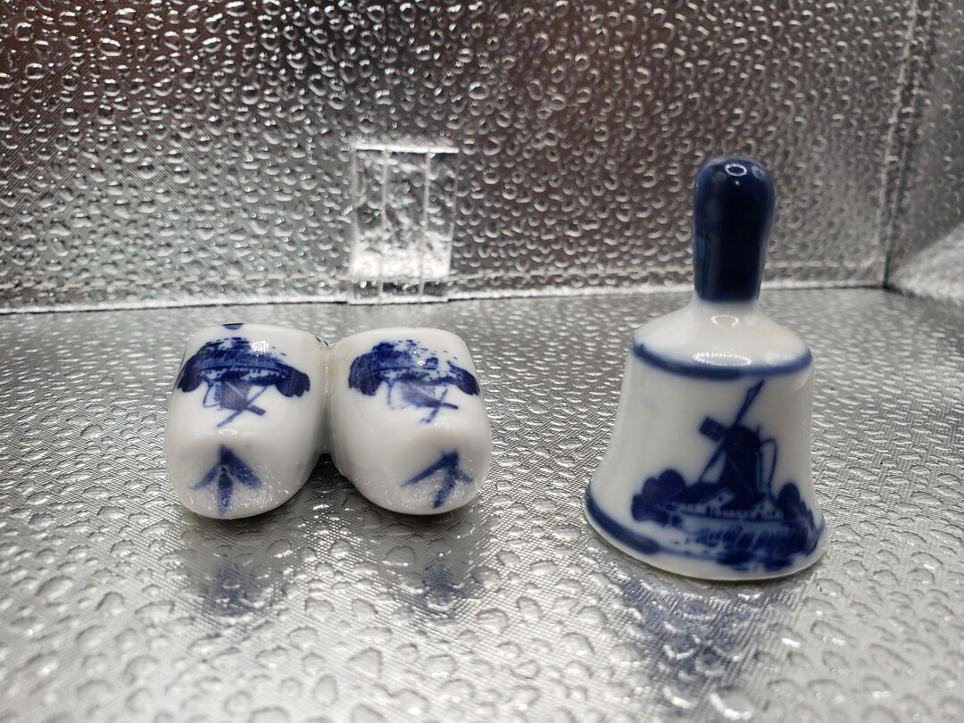 2 Pieces Delf Blue Miniatures 1970's Made in Taiwan. Cute Pair Shoe's ...