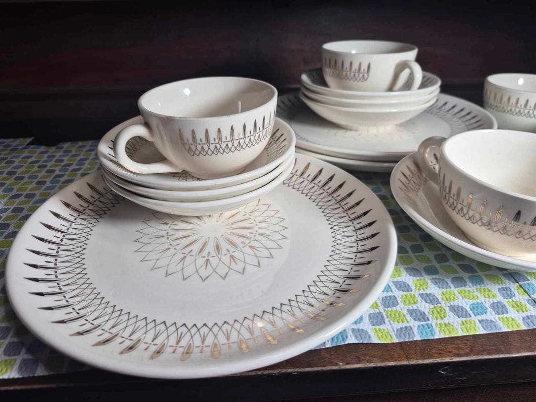 Atomic Fascination China Dinnerware Set 24 Pieces, Elegant Gold Spiral ...