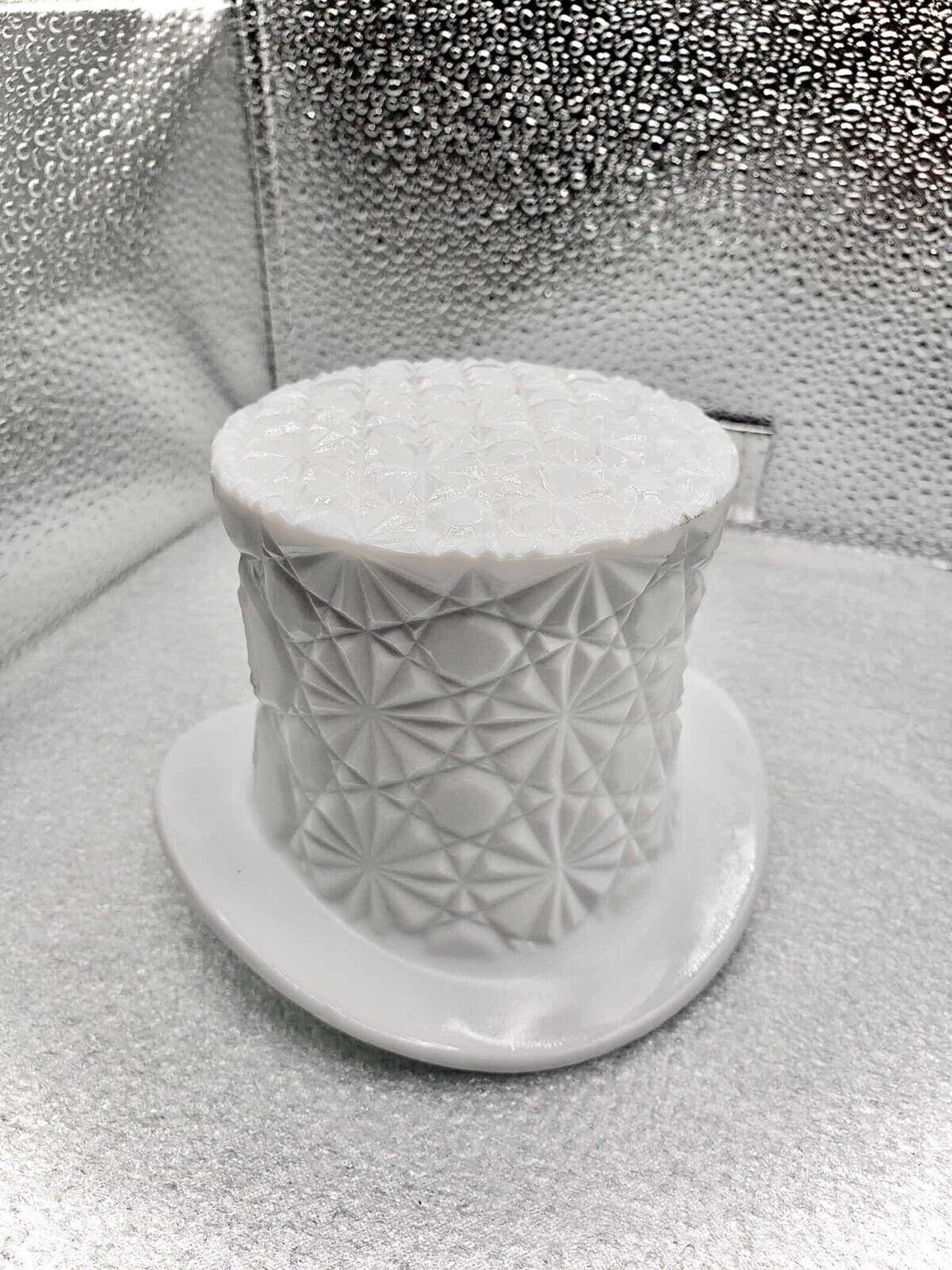 Vintage Fenton White Milk Glass Top Hat - Daisy and Button Pattern for ...