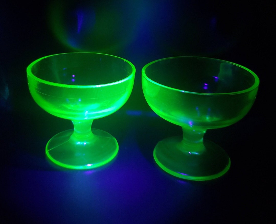 Antique Glowing Vintage Uranium Glass Wine-champagne Goblets - Etsy