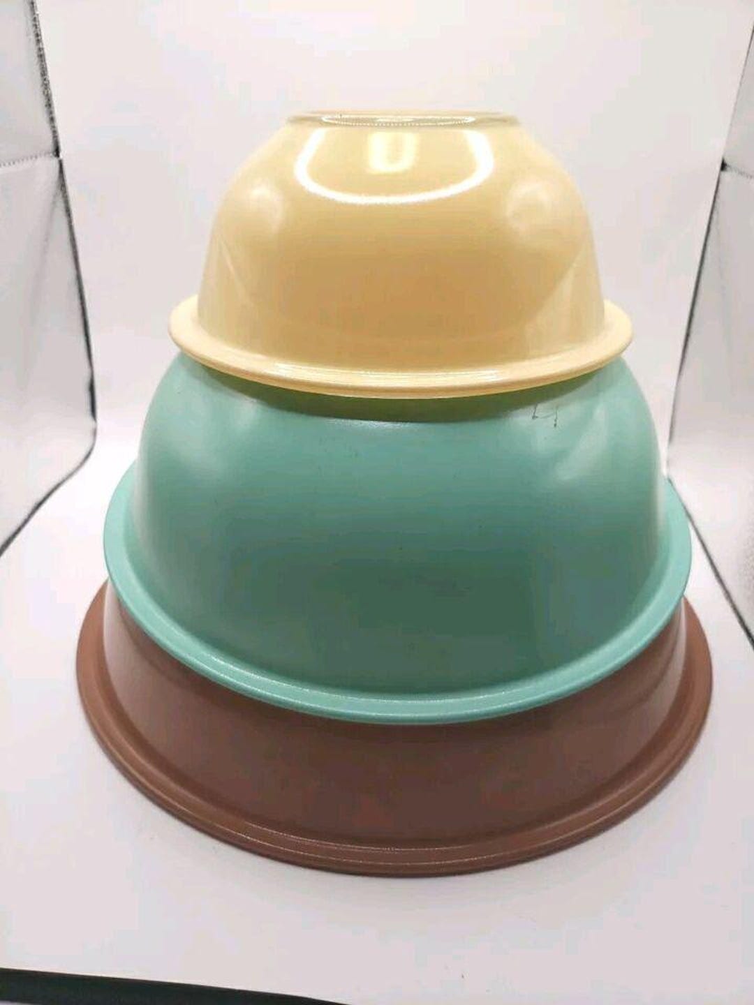 Vintage PYREX Pastel Stacking Mixing Bowl Set 3pcs in Mustard Yellow ...