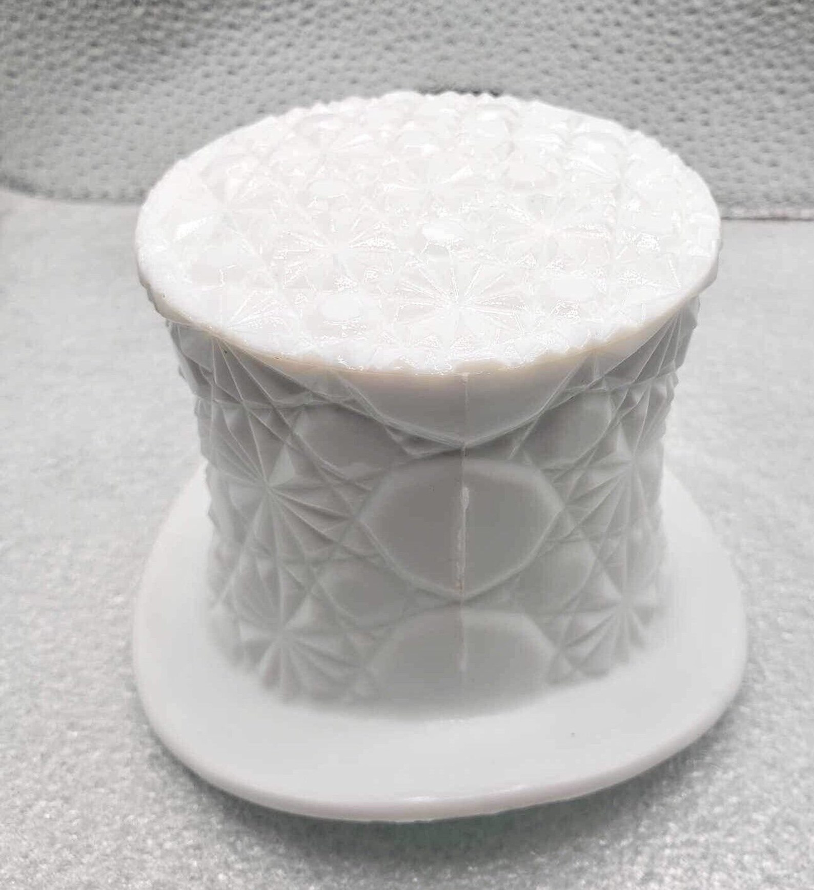 Vintage Fenton White Milk Glass Top Hat - Daisy and Button Pattern for ...