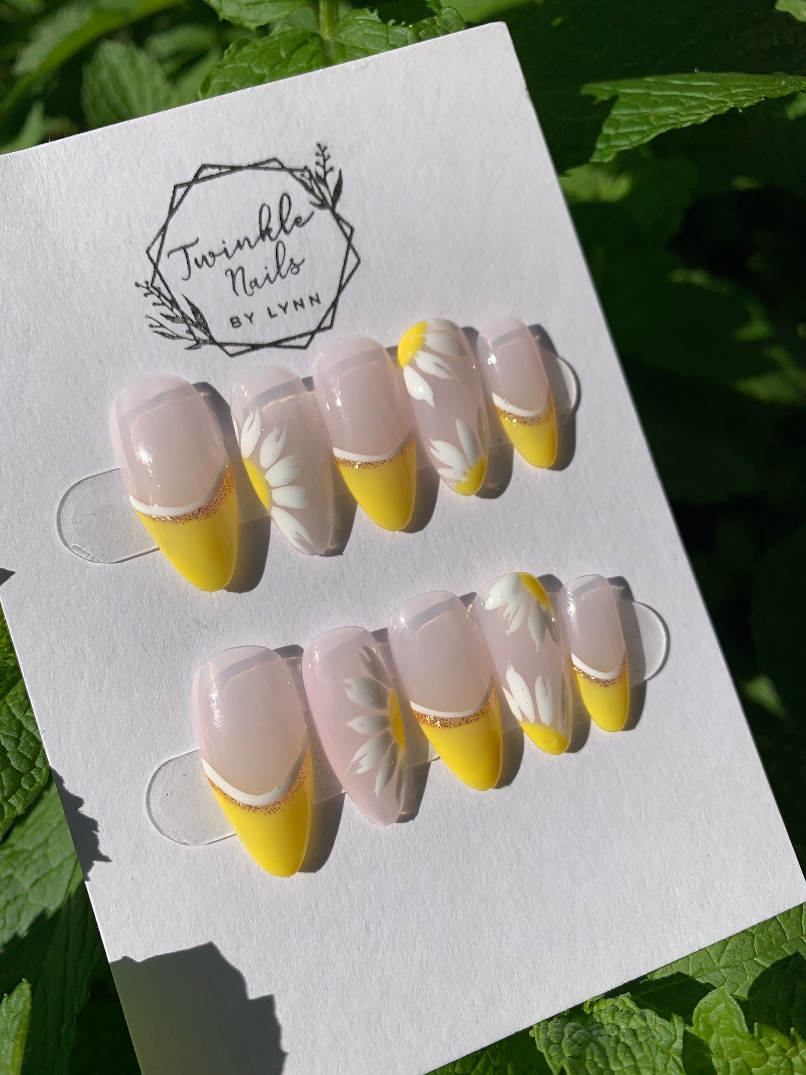 Yellow Daisy Flowers Nails Press on Nails Fake Nails - Etsy