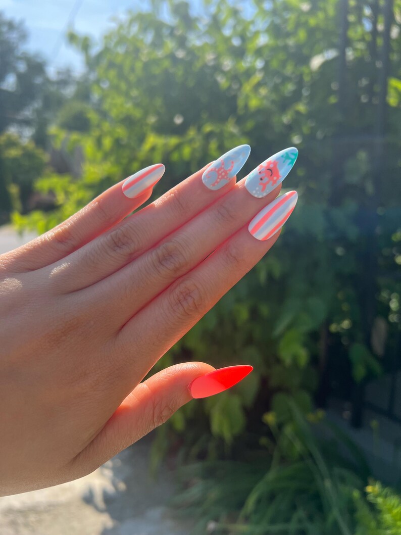Beach Summer Nails | Fake Nails | Glue on Nails | Press on Nails - Etsy
