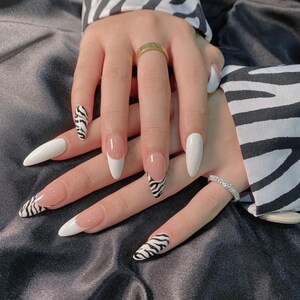 Zera Nails | Fake Nails | Glue on Nails | Press on Nails - Etsy