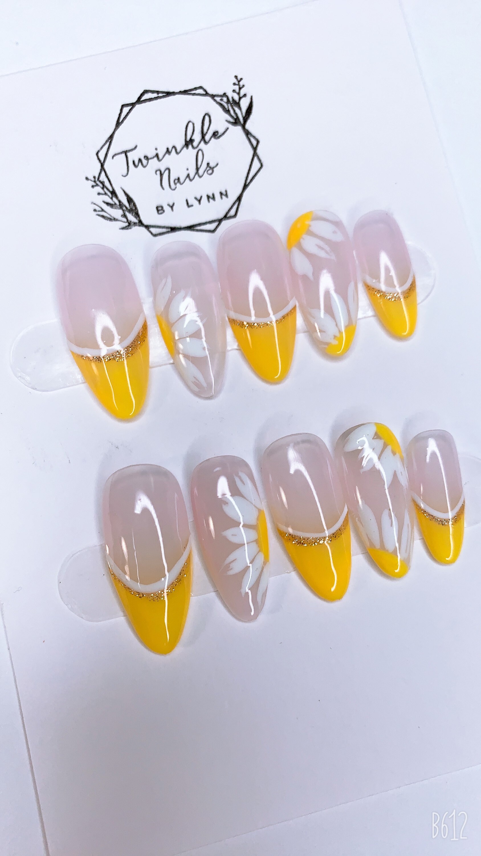 Yellow Daisy Flowers Nails Press on Nails Fake Nails - Etsy