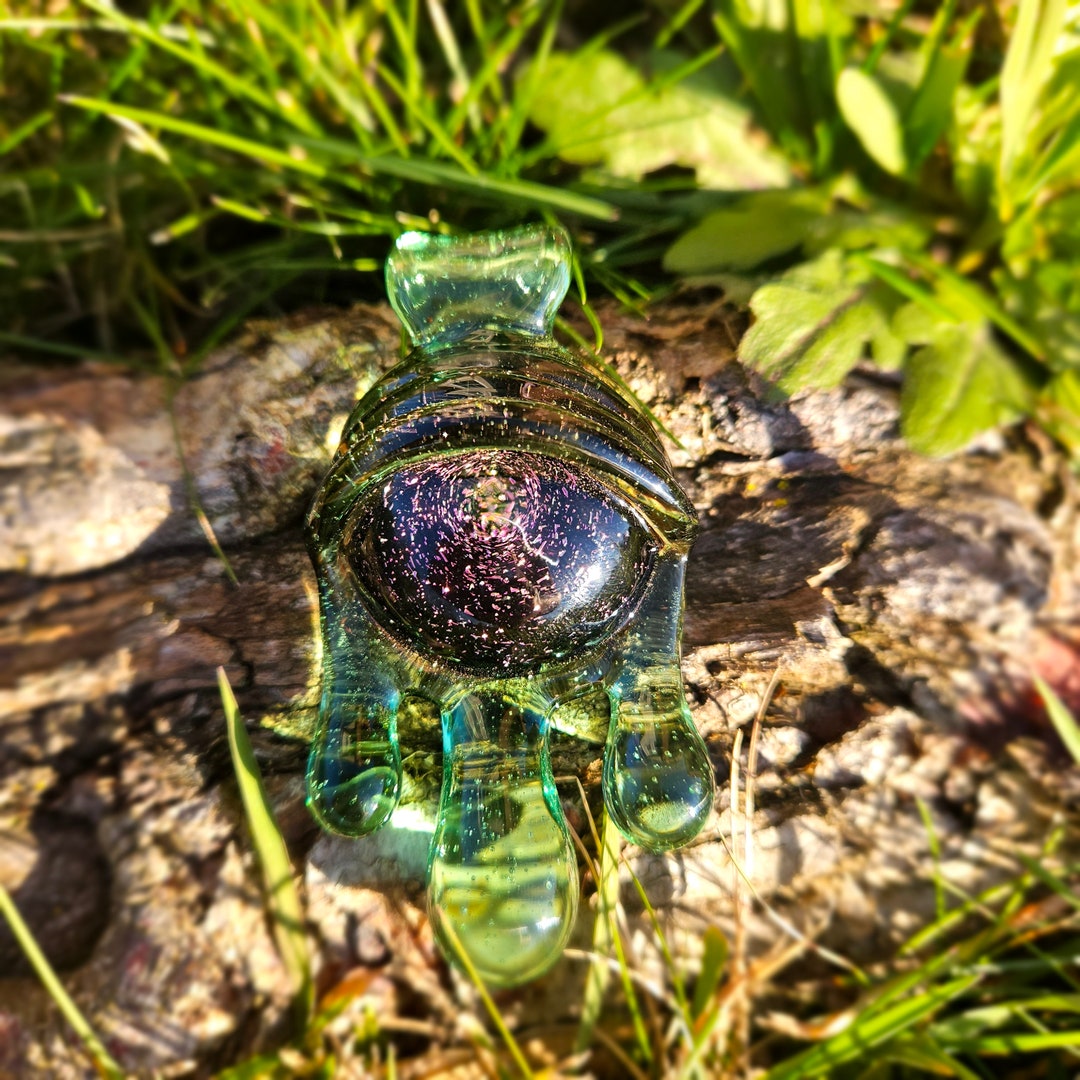 Transparent Green Dichroic Crystal Drippy Eye With Blacklight - Etsy