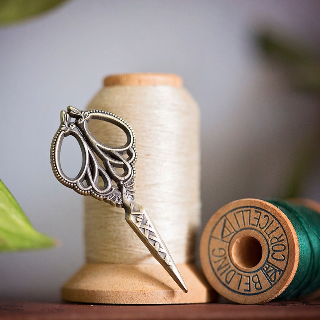 Stitchcraft Golden Scissors PIN 19th Century Victorian Fashion Tailor ...