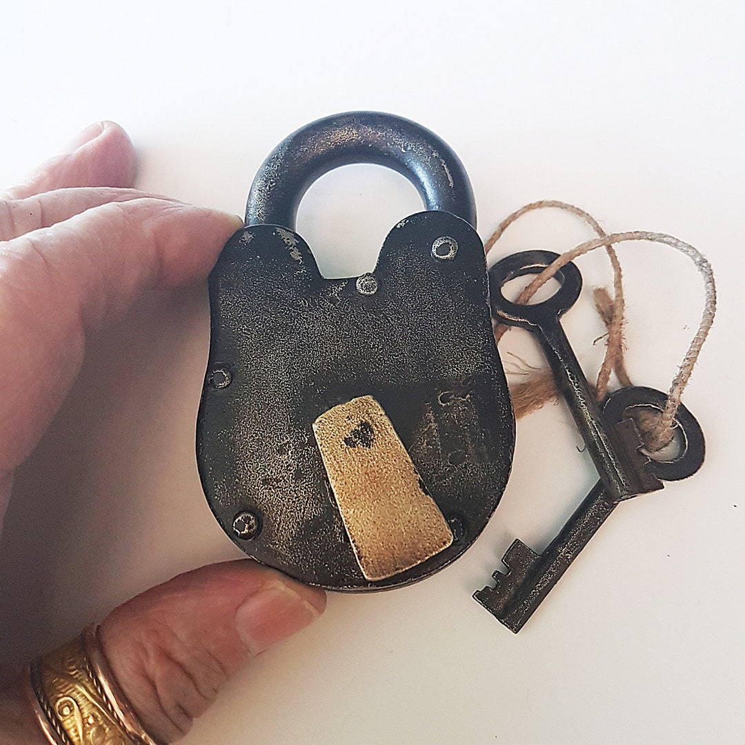 Antique Finish Bronze Metal Pad Lock. Padlock 3.75 by 2 Inches With 2 ...