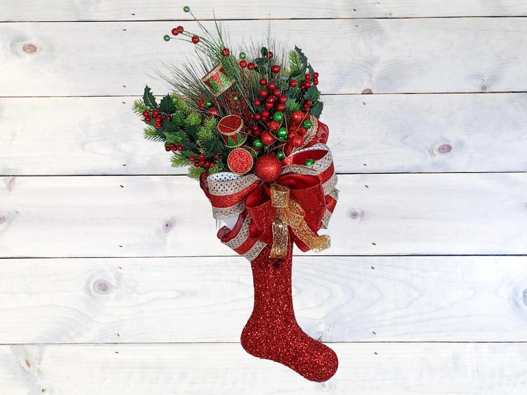 Christmas Wreath | Christmas Stocking Wreath | Holiday Wreath | D ...