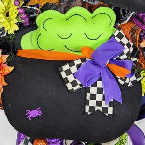 Cauldron & Witch Hat Halloween Wreath, Cute Halloween Door Decor ...