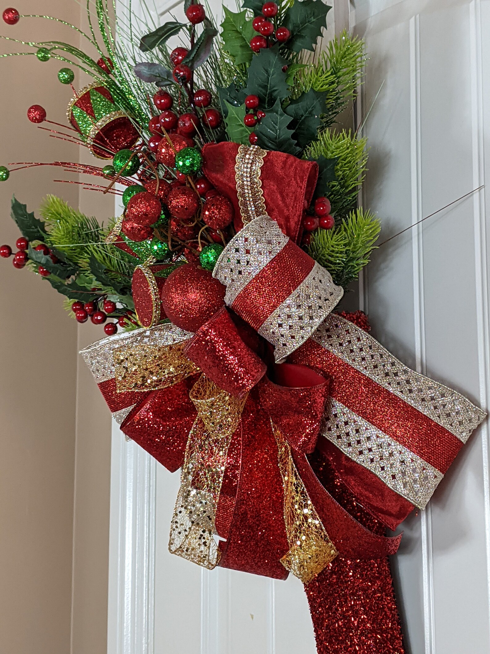 Christmas Wreath | Christmas Stocking Wreath | Holiday Wreath | D ...