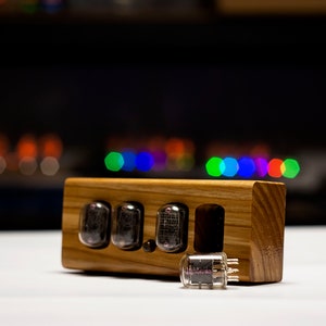 Nixie Tube Clock IN-12 on 4 Lamps - Etsy