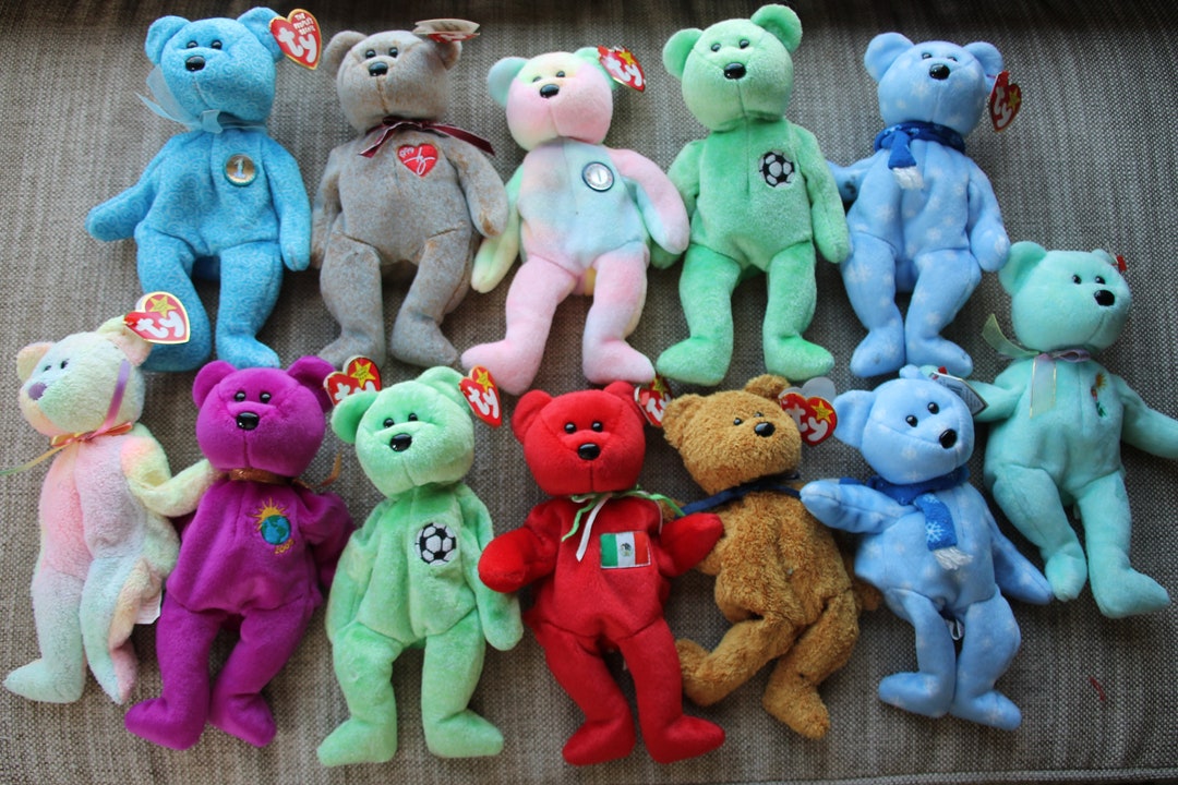 Over 30 of Granny Annies Favorite Gen 6 Babies! A Dozen Bears and so ...