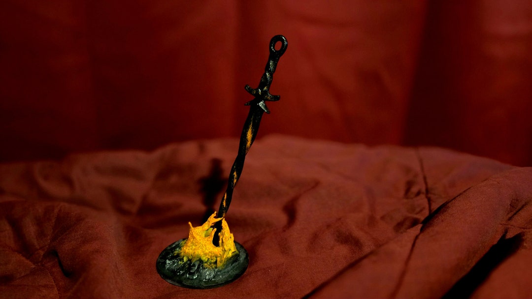 Dark Souls Inspired 6 Inch Coiled Sword / Firelink Greatsword 3D ...