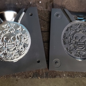 Graphite Casting Mold - Double-sided Cursed Aztec Pirate Coin! - Etsy