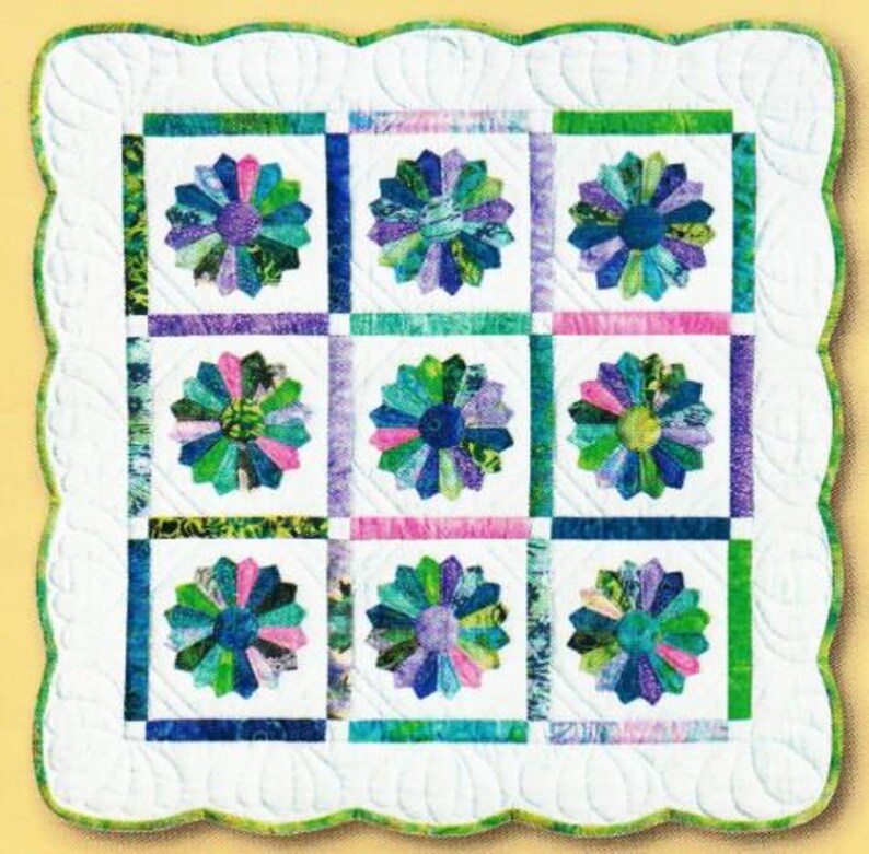 Mini Dresden Plate Quilt Pattern by Eleanor Burns - Template Included ...