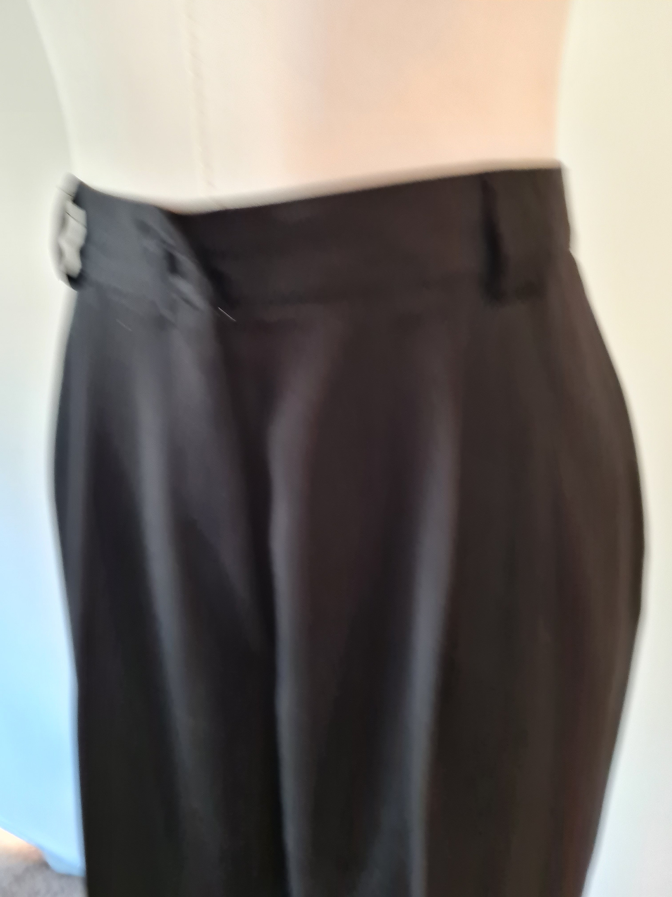 Geoff Bade Made in Australia 1990's Black Polyester Crepe Pleated Fluid ...