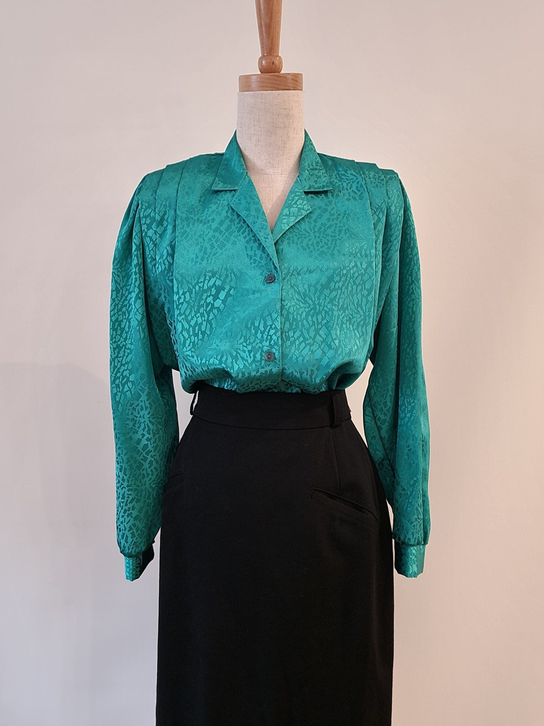 1980's Jade Green Self Coloured Animal Print Jacquard Long Sleeved ...