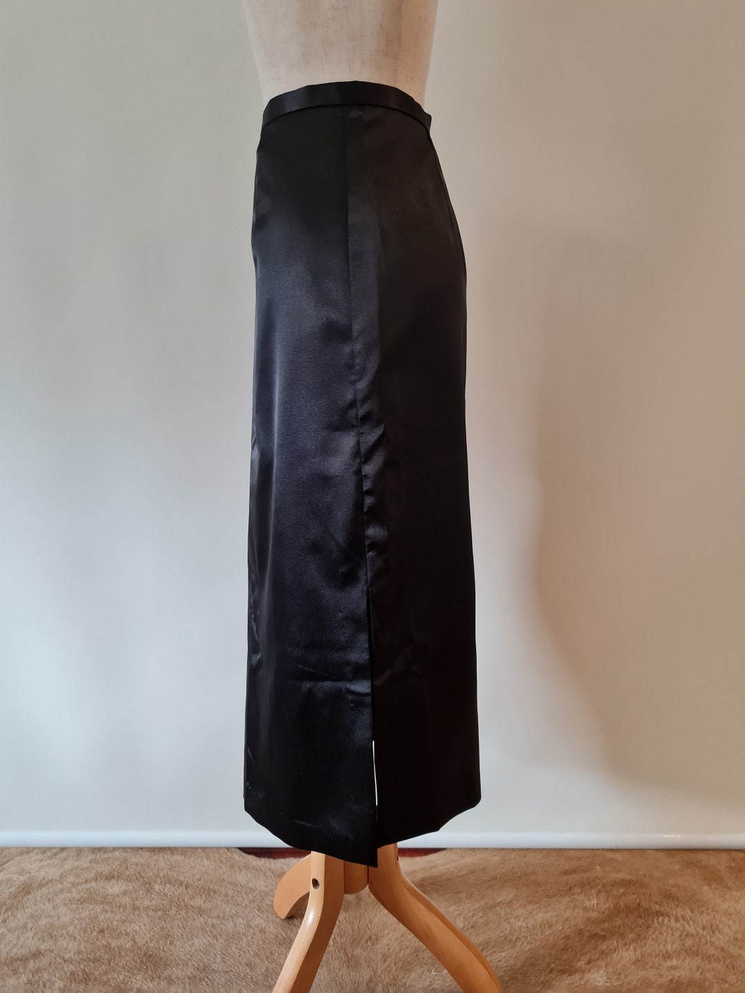 Minimal 90's Garfunkle Australia Slim Mid Calf Length Black Satin Skirt ...