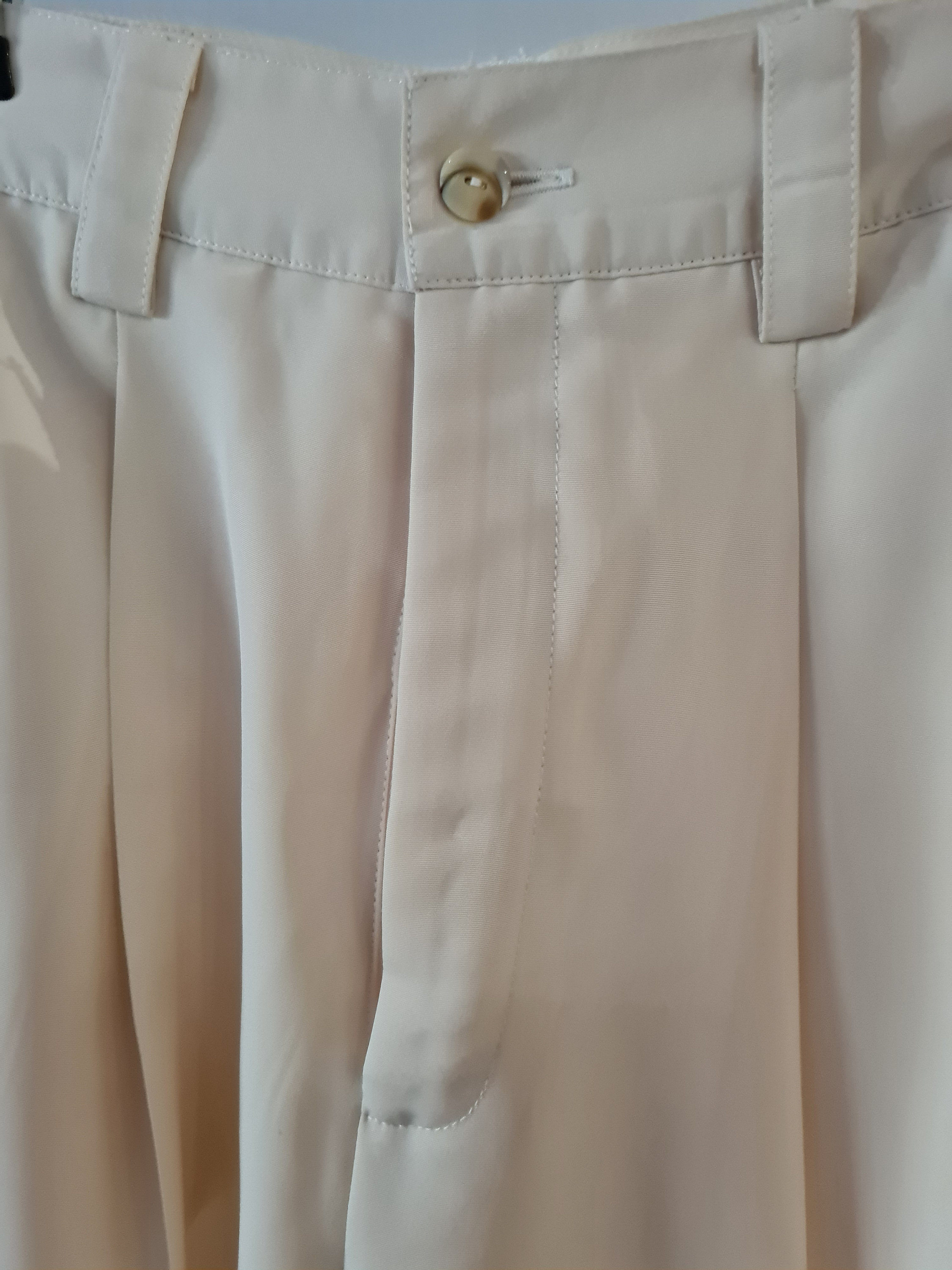 80's Cream Pleat Front Button Detailed Trousers With Turnback Cuff ...