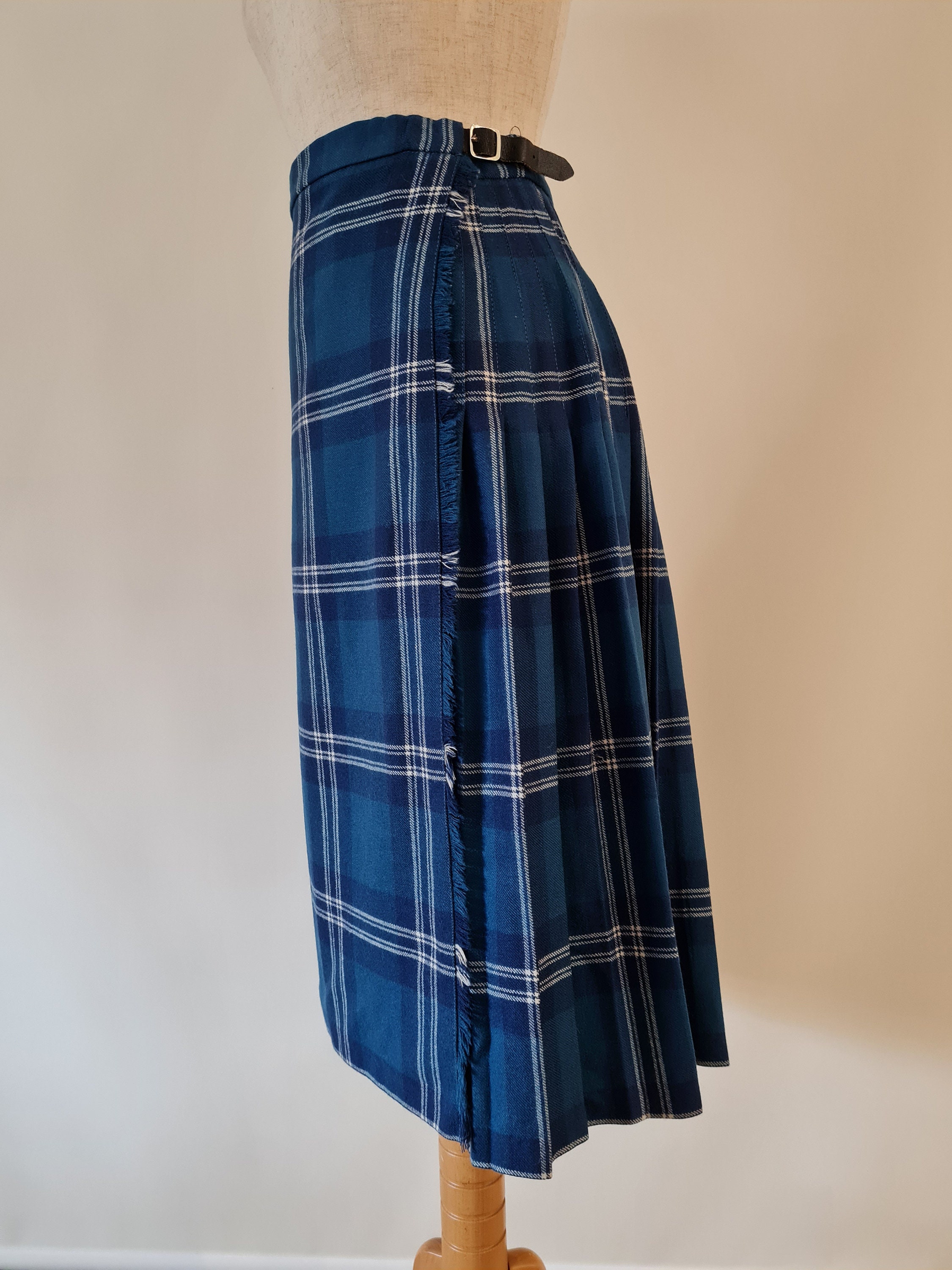 Traditional Scottish Wrap Kilt in a Teal/blue and White Plaid - Etsy