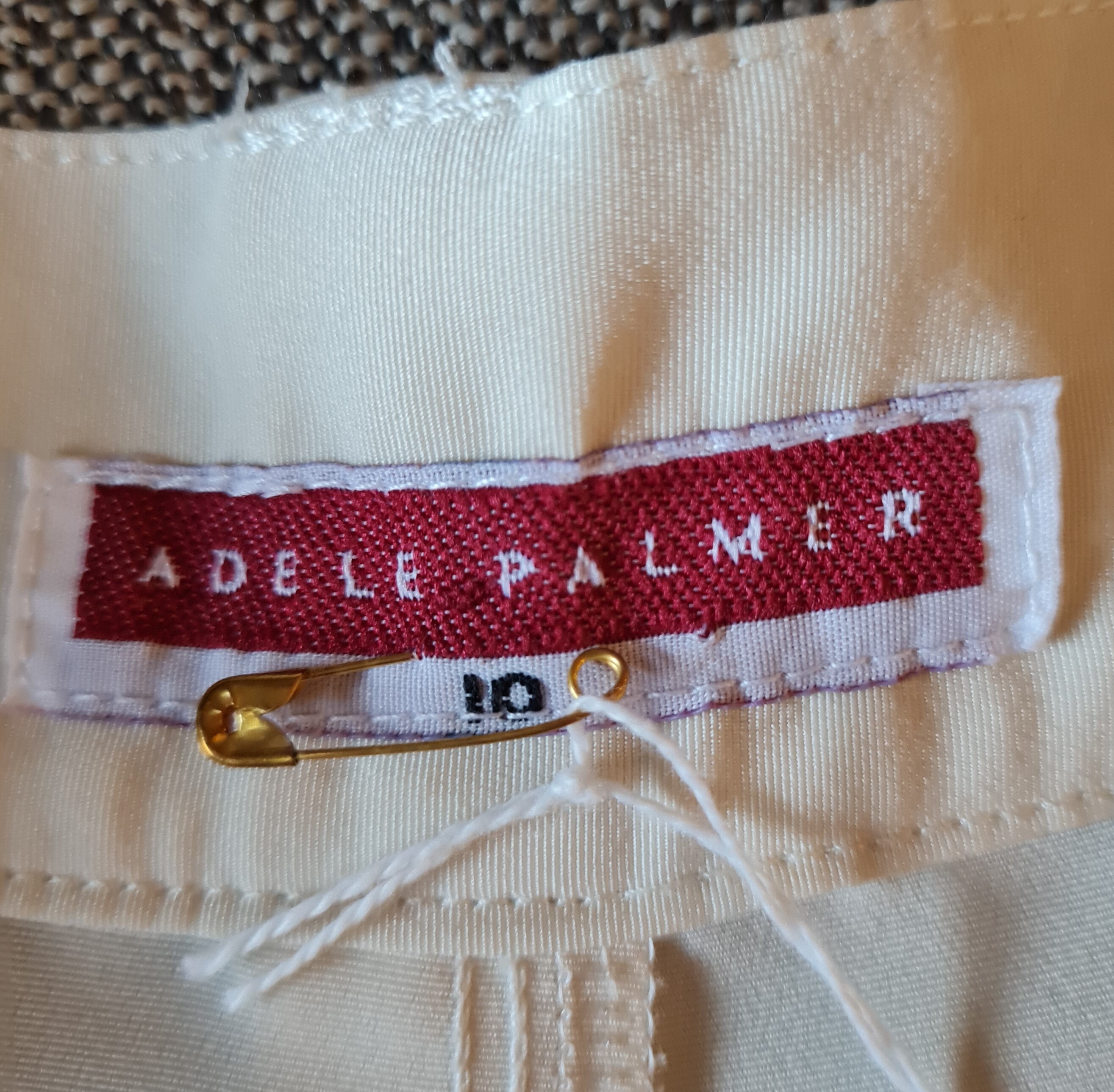 80's Cream Pleat Front Button Detailed Trousers With Turnback Cuff ...