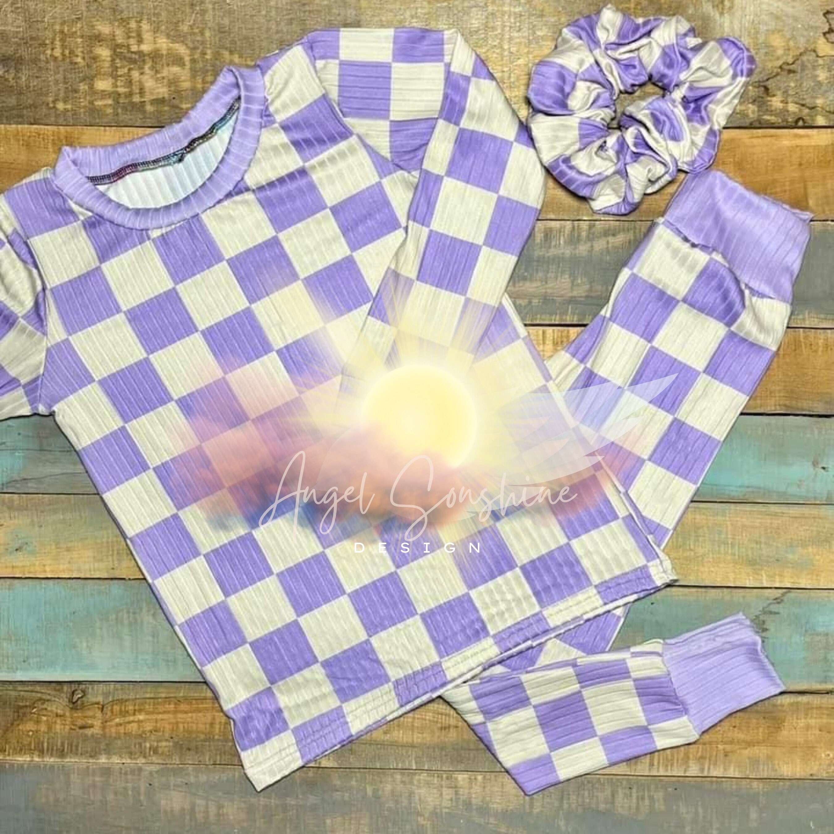 Purple Cream Colored Checkered Seamless, Lavendar Seamless Design ...