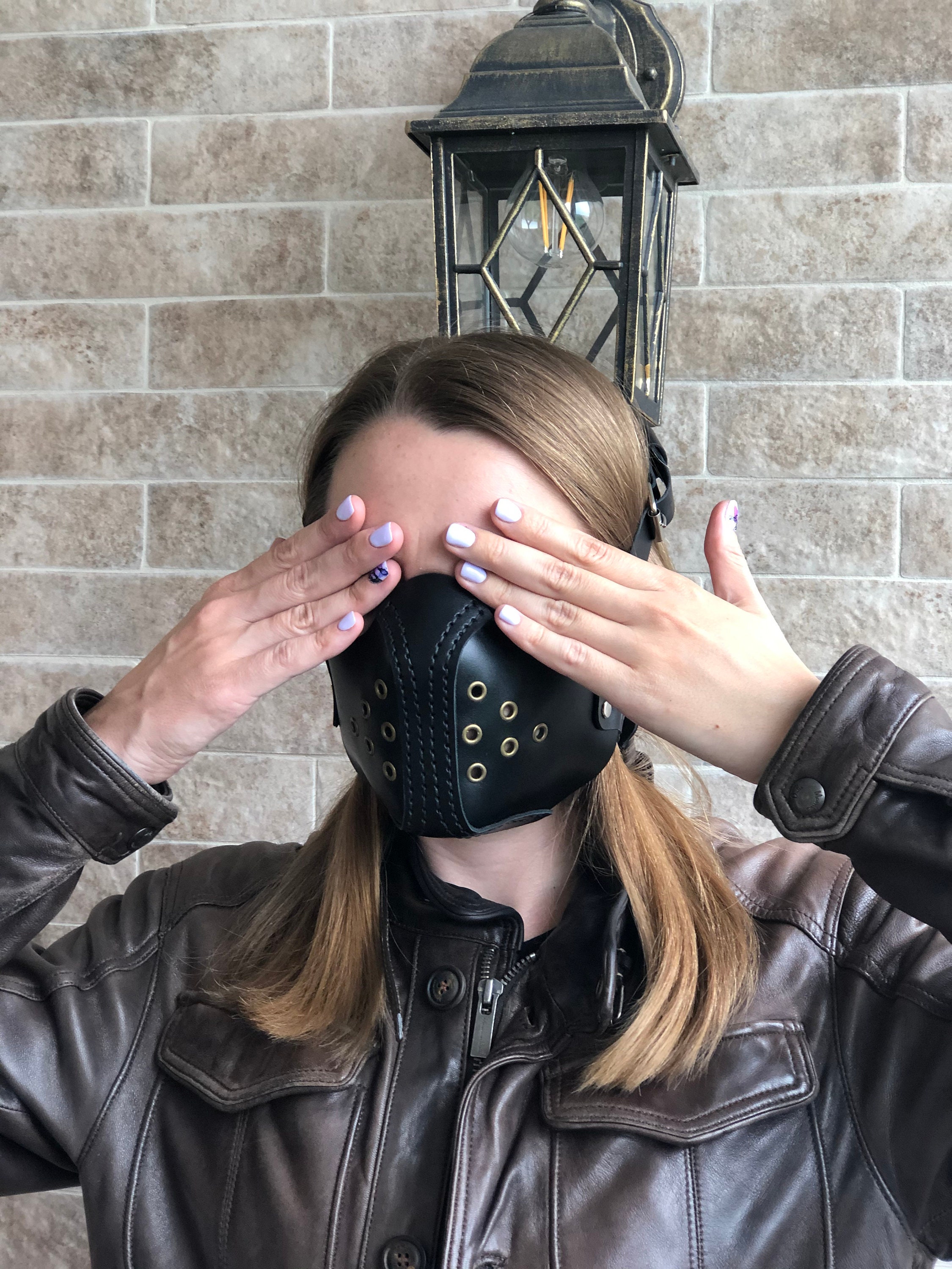 Bondage Bdsm Gag Face Mask Head Mask Protection Femdom Leather Etsy 日本