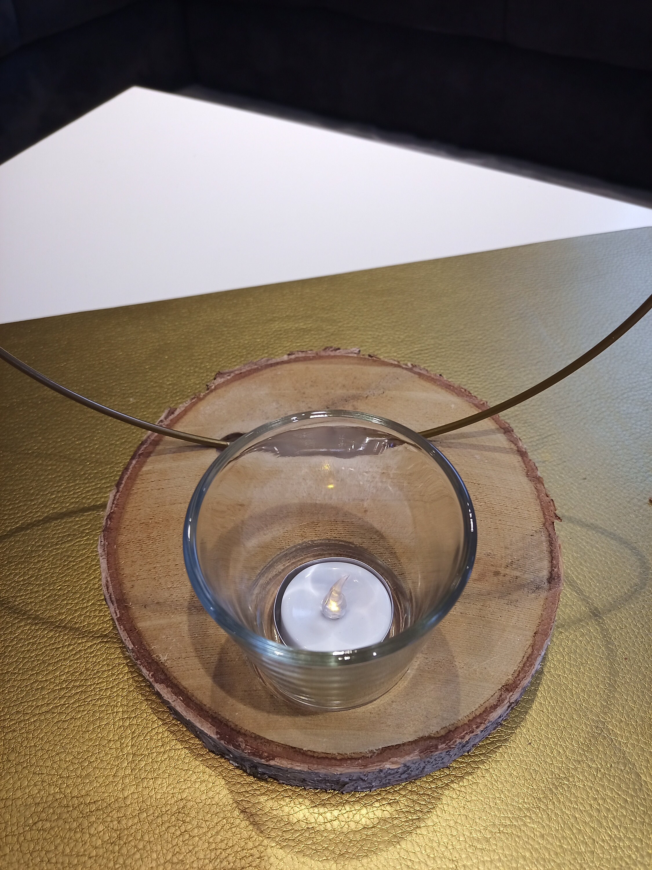 Ring auf Holzfuß, Loop auf Platte, Ring stehend, Metallring zum ...