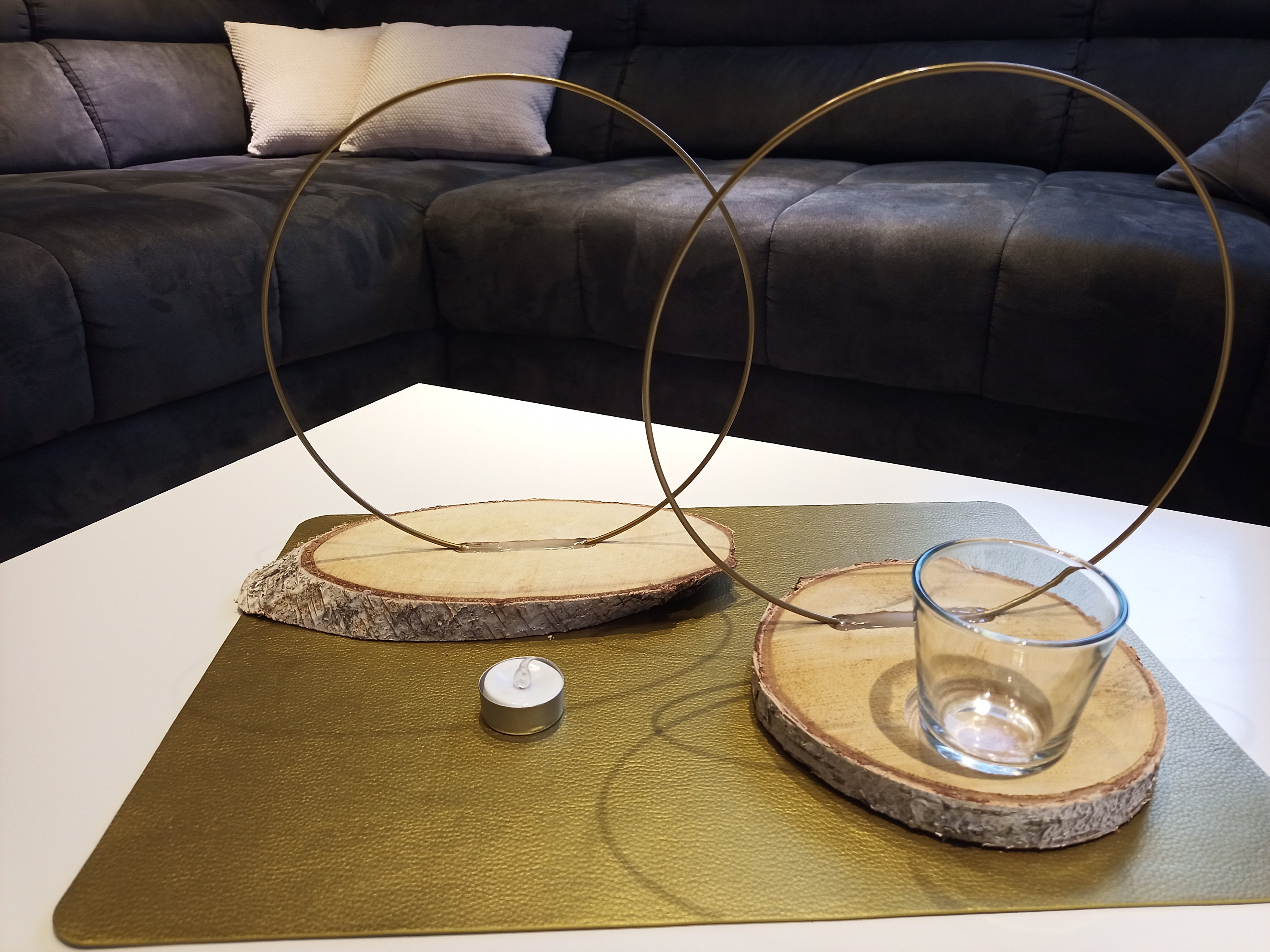 Ring auf Holzfuß, Loop auf Platte, Ring stehend, Metallring zum ...