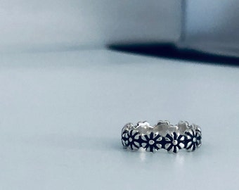 Daisy Toe Ring - Etsy
