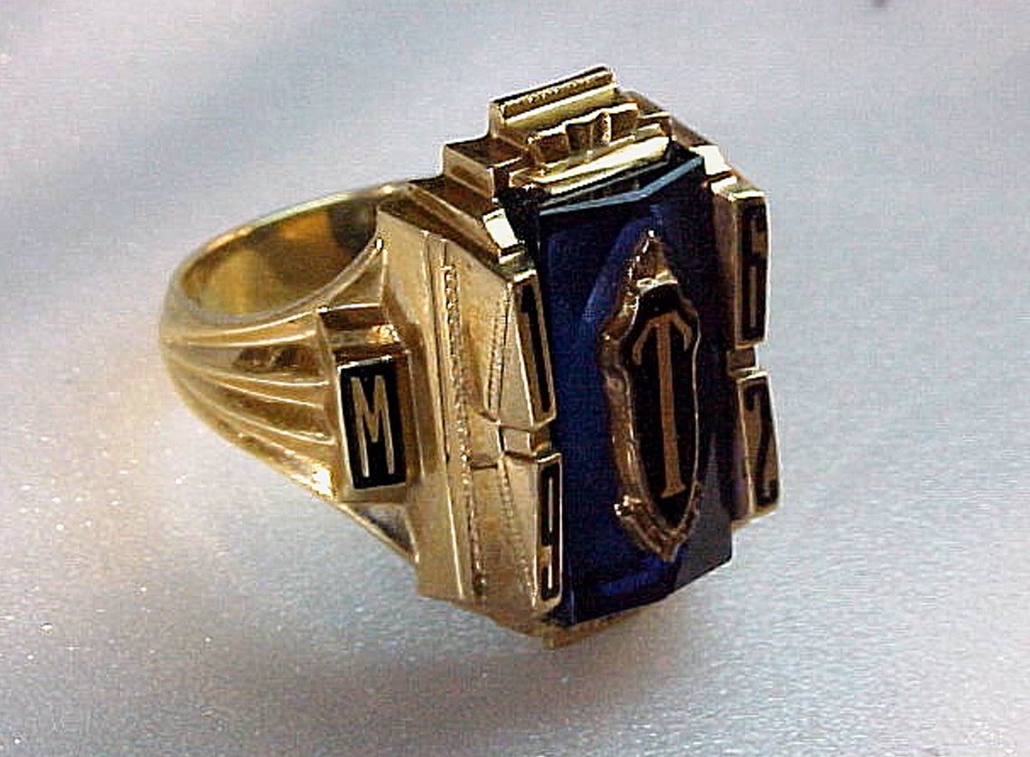Minty 1962 Vintage BALFOUR 10 Kt Yellow Gold Class Ring in Box - Etsy