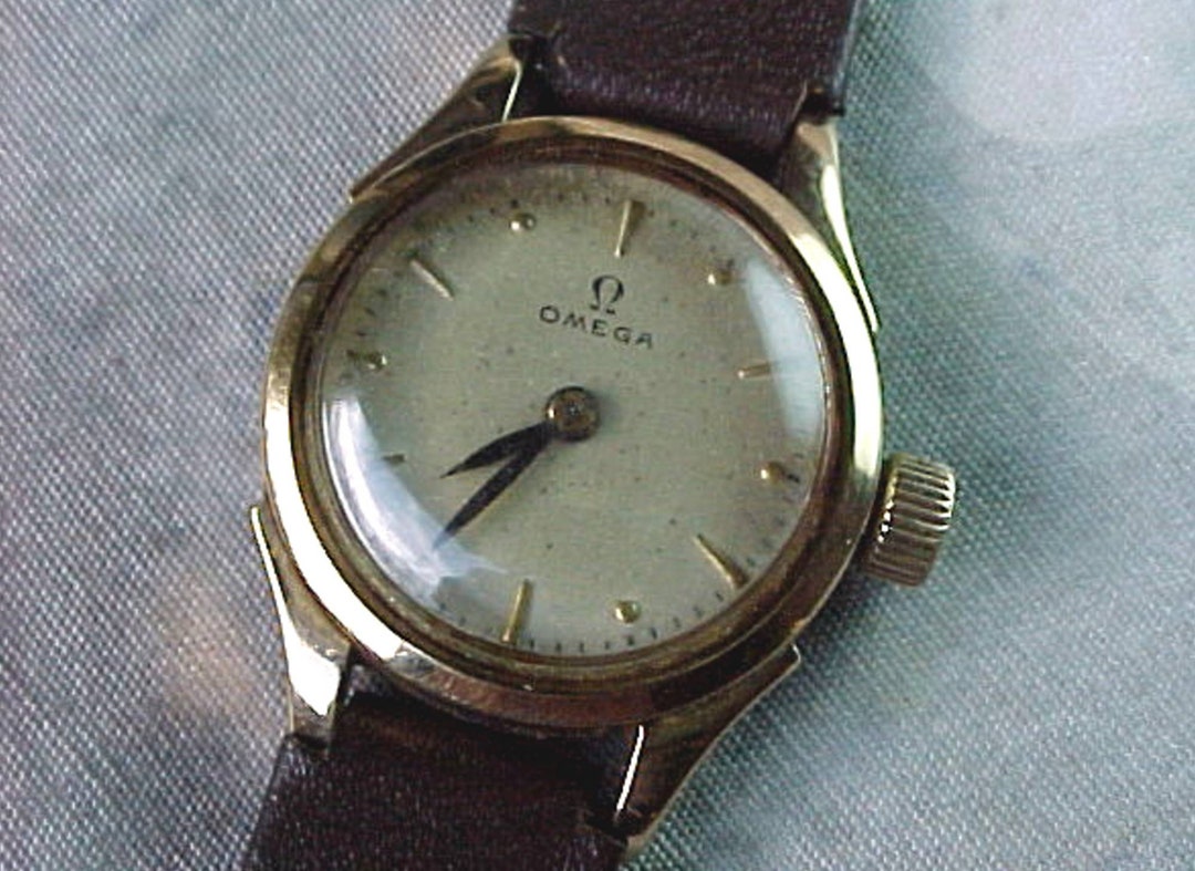 Ca. 1947 Swiss Steel and 14kt Gold Omega 17 Jewel Adjusted Ref.2572-1 ...