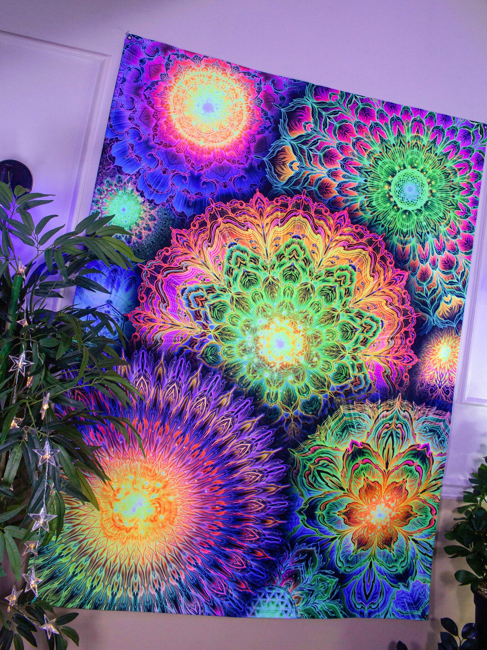 UV Reactive Mandala Tapestry: Trippy Black Light Art, Psychedelic Wall ...